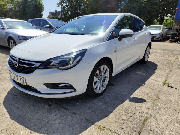 Balts Opel Astra 2017 Tauragė, ar dzinēja tilpumu 1.60 L un nobraukumu 224 tūkst. km par 5900 €, foto 3 vietnē AUTOMOTO.COM.LV