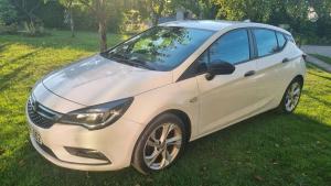 White Opel Astra 2017 in Druskininkai, with an engine capacity of 1.60 L and mileage of 196 thousand km for 5999 €, photo  on AUTOMOTO.COM.LV