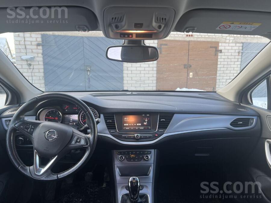 Balts Opel Astra 2018 Aizkraukle, ar dzinēja tilpumu 1.40 L un nobraukumu 114 tūkst. km par 7800 €, foto 4 vietnē AUTOMOTO.COM.LV