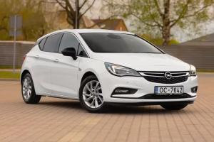 Balts Opel Astra 2018 Jelgava, ar dzinēja tilpumu 1.60 L un nobraukumu 159 tūkst. km par 4000 €, foto 3 vietnē AUTOMOTO.COM.LV