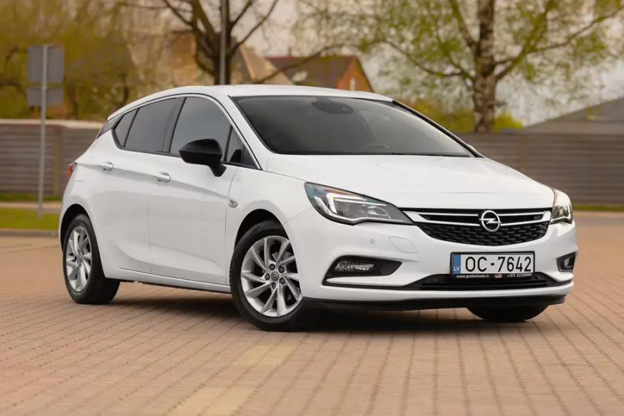 Balts Opel Astra 2018 Jelgava, ar dzinēja tilpumu 1.60 L un nobraukumu 159 tūkst. km par 4000 €, foto 3 vietnē AUTOMOTO.COM.LV