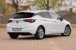 Balts Opel Astra 2018 Jelgava, ar dzinēja tilpumu 1.60 L un nobraukumu 159 tūkst. km par 4000 €, foto 6 vietnē AUTOMOTO.COM.LV