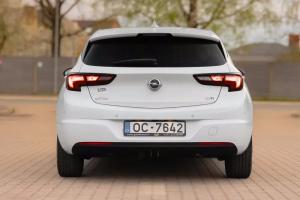 Balts Opel Astra 2018 Jelgava, ar dzinēja tilpumu 1.60 L un nobraukumu 159 tūkst. km par 4000 €, foto 7 vietnē AUTOMOTO.COM.LV