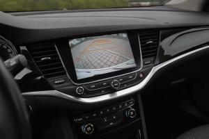Balts Opel Astra 2018 Jelgava, ar dzinēja tilpumu 1.60 L un nobraukumu 159 tūkst. km par 4000 €, foto 13 vietnē AUTOMOTO.COM.LV
