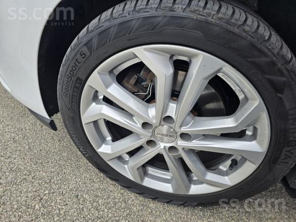 Opel Astra 2018 Rīga vietnē Balts Opel Astra 2018 Rīga, ar dzinēja tilpumu 1.60 L un nobraukumu 185 tūkst. km par 7700 €, foto 10 vietnē AUTOMOTO.COM.LV
