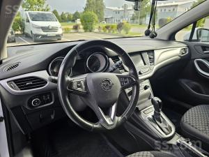White Opel Astra 2018 in Riga, with an engine capacity of 1.60 L and mileage of 185 thousand km for 7700 €, photo 17 on AUTOMOTO.COM.LV