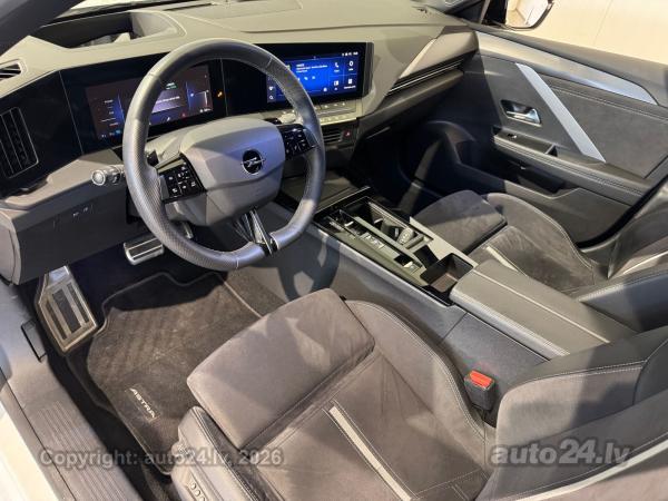 White Opel Astra 2023 in Tallinn, with an engine capacity of 1.60 L and mileage of 23 thousand km for 25900 €, photo 10 on AUTOMOTO.COM.LV