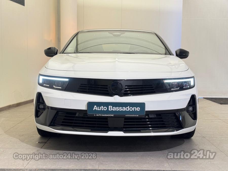 Balts Opel Astra 2024 Tallina, ar dzinēja tilpumu 1.60 L un nobraukumu 33 tūkst. km par 26900 €, foto 3 vietnē AUTOMOTO.COM.LV