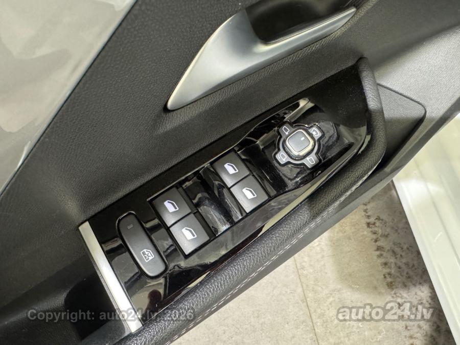 Balts Opel Astra 2024 Tallina, ar dzinēja tilpumu 1.60 L un nobraukumu 33 tūkst. km par 26900 €, foto 10 vietnē AUTOMOTO.COM.LV