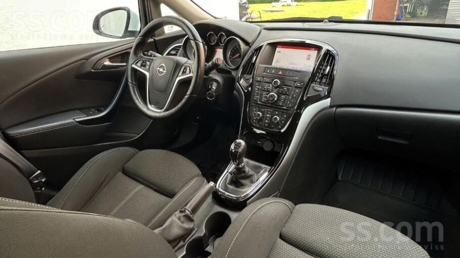 Balts Opel Astra 2015 Jelgava, ar dzinēja tilpumu 1.60 L un nobraukumu 220 tūkst. km par 5700 €, foto 10 vietnē AUTOMOTO.COM.LV