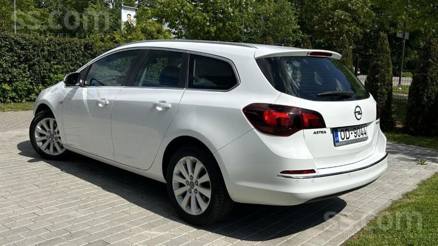 Balts Opel Astra 2015 Jelgava, ar dzinēja tilpumu 1.60 L un nobraukumu 220 tūkst. km par 5000 €, foto 7 vietnē AUTOMOTO.COM.LV