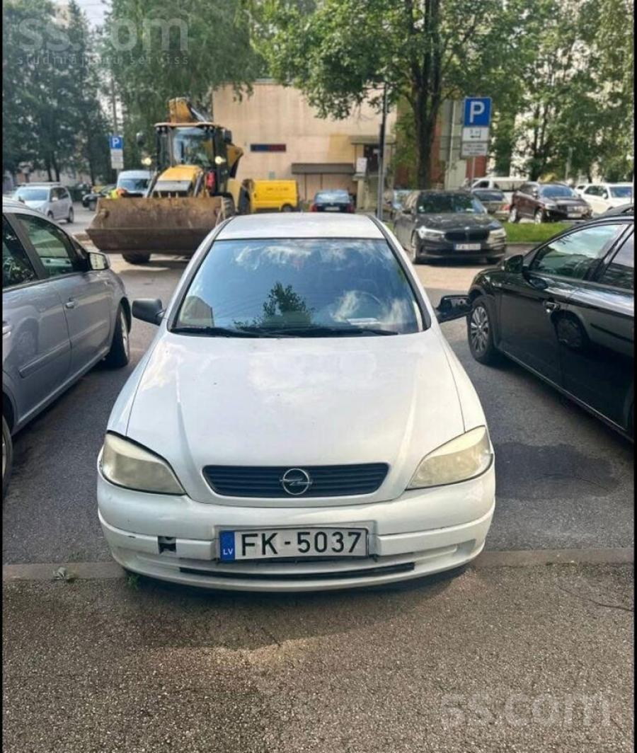 Balts Opel Astra 2005 Rīga, ar dzinēja tilpumu 1.40 L un nobraukumu 141 tūkst. km par 400 €, foto 1 vietnē AUTOMOTO.COM.LV