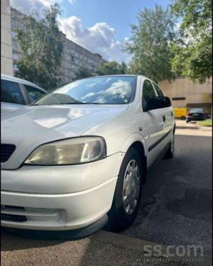 Balts Opel Astra 2005 Rīga, ar dzinēja tilpumu 1.40 L un nobraukumu 141 tūkst. km par 400 €, foto 3 vietnē AUTOMOTO.COM.LV
