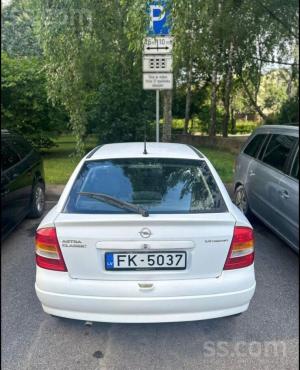 Balts Opel Astra 2005 Rīga, ar dzinēja tilpumu 1.40 L un nobraukumu 141 tūkst. km par 400 €, foto 4 vietnē AUTOMOTO.COM.LV