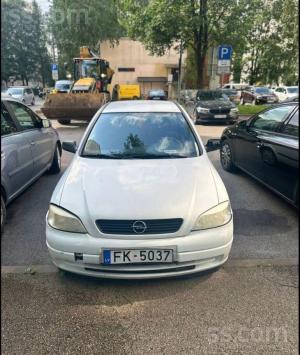 Balts Opel Astra 2005 Rīga, ar dzinēja tilpumu 1.40 L un nobraukumu 141 tūkst. km par 400 €, foto  vietnē AUTOMOTO.COM.LV