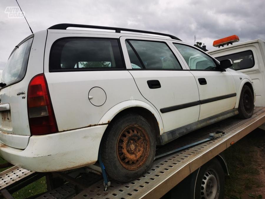 Balts Opel Astra 2001 Kauņa, ar dzinēja tilpumu 1.70 L un nobraukumu 280 tūkst. km par 250 €, foto 4 vietnē AUTOMOTO.COM.LV