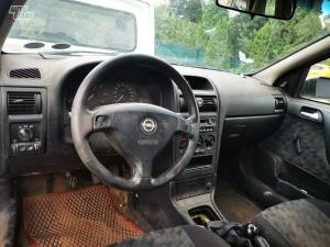 Balts Opel Astra 2001 Kauņa, ar dzinēja tilpumu 1.70 L un nobraukumu 280 tūkst. km par 250 €, foto 7 vietnē AUTOMOTO.COM.LV