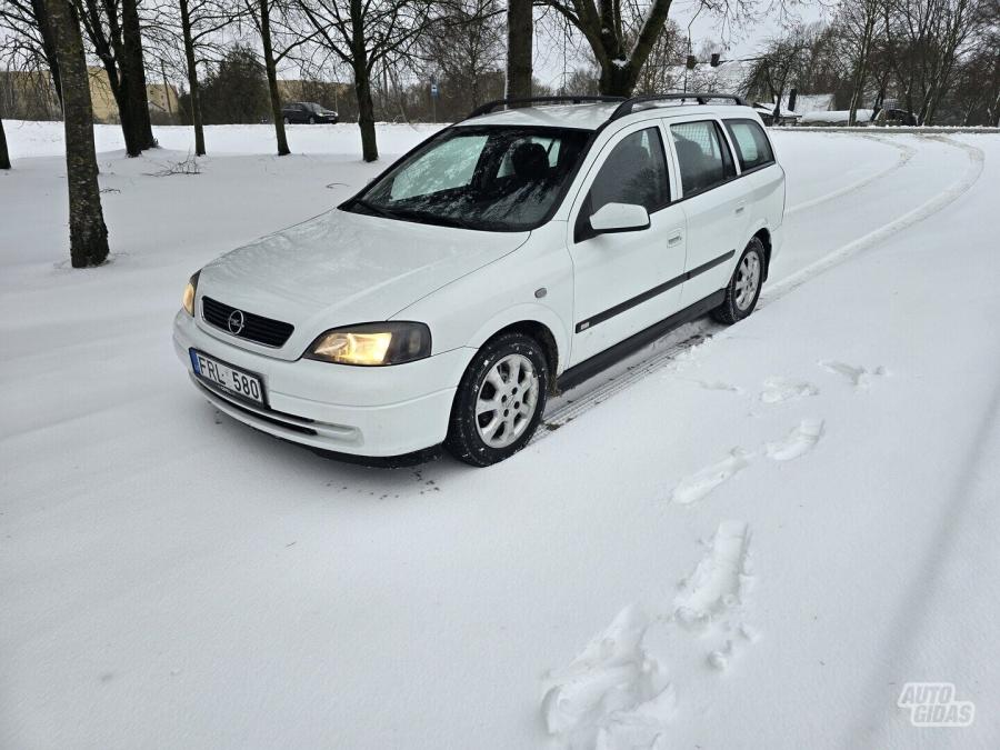 Balts Opel Astra 2004 Radviliškis, ar dzinēja tilpumu 1.70 L un nobraukumu 406 tūkst. km par 930 €, foto 1 vietnē AUTOMOTO.COM.LV