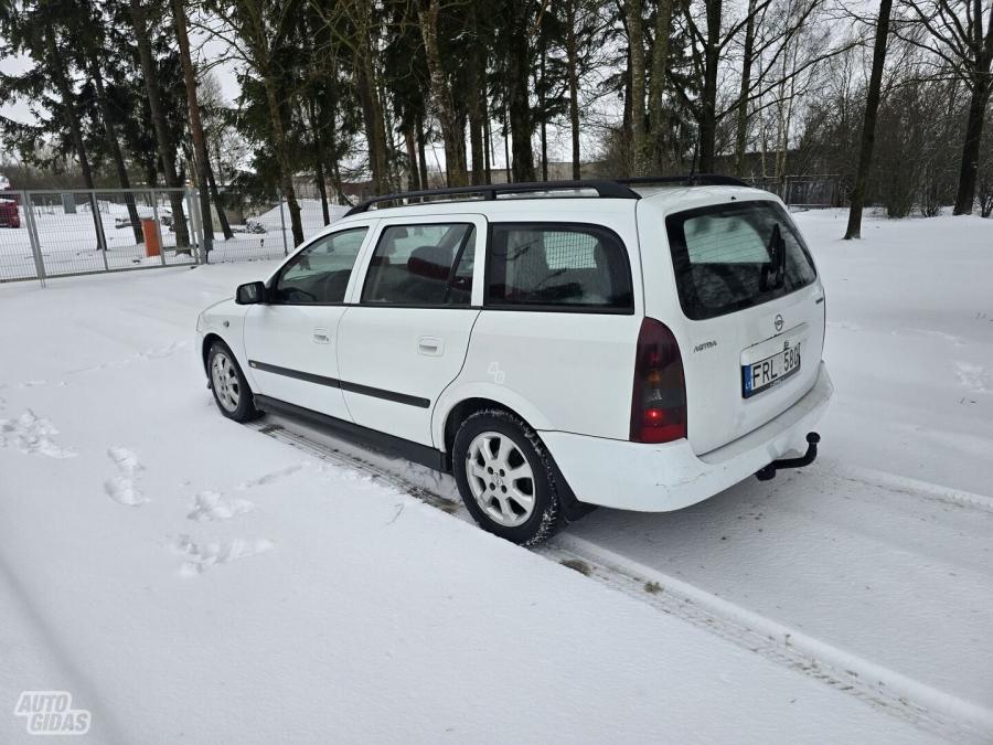 Balts Opel Astra 2004 Radviliškis, ar dzinēja tilpumu 1.70 L un nobraukumu 406 tūkst. km par 930 €, foto 3 vietnē AUTOMOTO.COM.LV