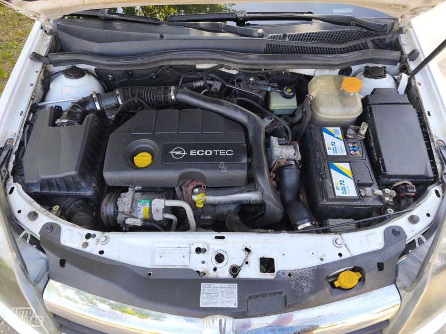 Balts Opel Astra 2005 Kauņa, ar dzinēja tilpumu 1.70 L un nobraukumu 315 tūkst. km par 1000 €, foto 21 vietnē AUTOMOTO.COM.LV