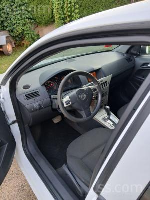 Balts Opel Astra 2008 Madona, ar dzinēja tilpumu 1.90 L un nobraukumu 340 tūkst. km par 1800 €, foto 6 vietnē AUTOMOTO.COM.LV