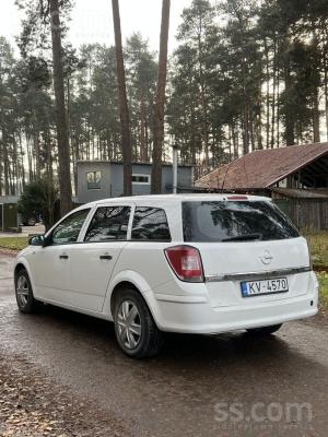 Balts Opel Astra 2009 Rīga, ar dzinēja tilpumu 1.30 L un nobraukumu 370 tūkst. km par 800 €, foto 5 vietnē AUTOMOTO.COM.LV