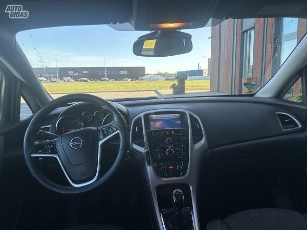 Balts Opel Astra 2011 Kauņa, ar dzinēja tilpumu 2.00 L un nobraukumu 302 tūkst. km par 1890 €, foto 10 vietnē AUTOMOTO.COM.LV