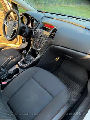 Balts Opel Astra 2011 Tartu, ar dzinēja tilpumu 1.40 L un nobraukumu 213 tūkst. km par 1600 €, foto 8 vietnē AUTOMOTO.COM.LV