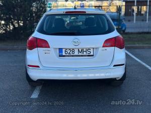 Balts Opel Astra 2012 Tallina, ar dzinēja tilpumu 1.70 L un nobraukumu 217 tūkst. km par 1999 €, foto 9 vietnē AUTOMOTO.COM.LV