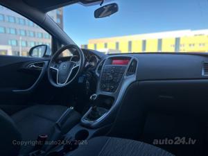 Balts Opel Astra 2012 Tallina, ar dzinēja tilpumu 1.70 L un nobraukumu 217 tūkst. km par 1999 €, foto 10 vietnē AUTOMOTO.COM.LV