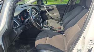Balts Opel Astra 2012 Aizkraukle, ar dzinēja tilpumu 1.70 L un nobraukumu 269 tūkst. km par 3300 €, foto 8 vietnē AUTOMOTO.COM.LV