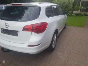 Balts Opel Astra 2012 Utena, ar dzinēja tilpumu 1.60 L un nobraukumu 152 tūkst. km par 2450 €, foto 3 vietnē AUTOMOTO.COM.LV