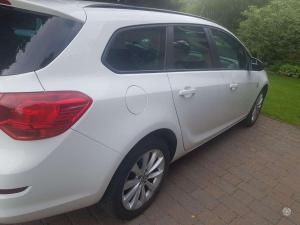 Balts Opel Astra 2012 Utena, ar dzinēja tilpumu 1.60 L un nobraukumu 152 tūkst. km par 2450 €, foto 8 vietnē AUTOMOTO.COM.LV