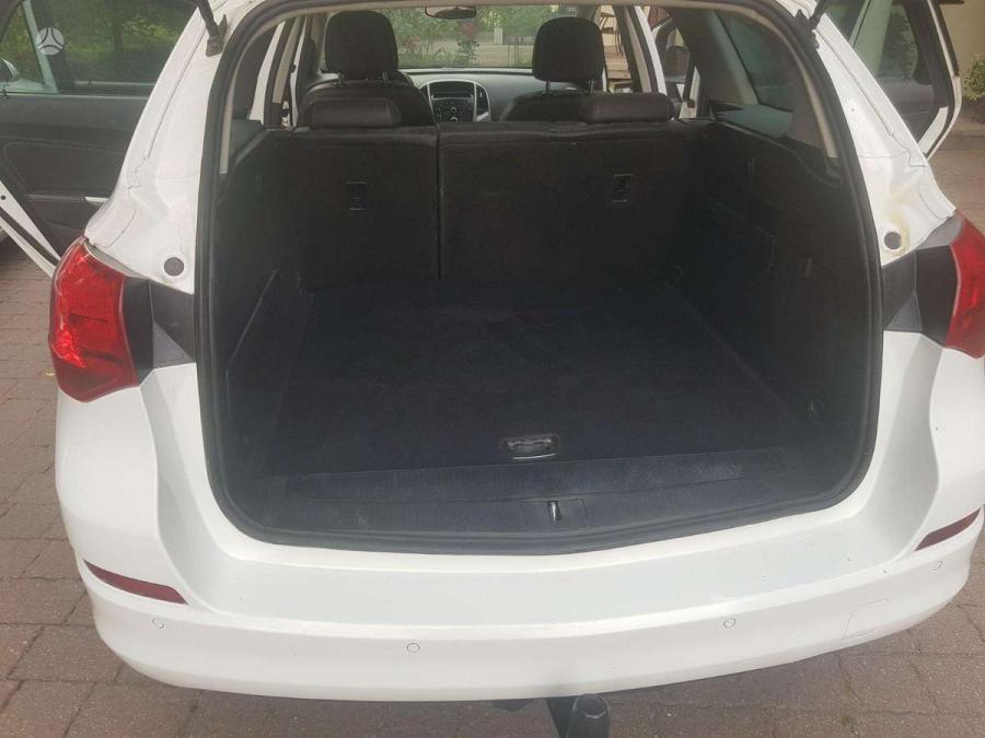 Balts Opel Astra 2012 Utena, ar dzinēja tilpumu 1.60 L un nobraukumu 152 tūkst. km par 2450 €, foto 13 vietnē AUTOMOTO.COM.LV