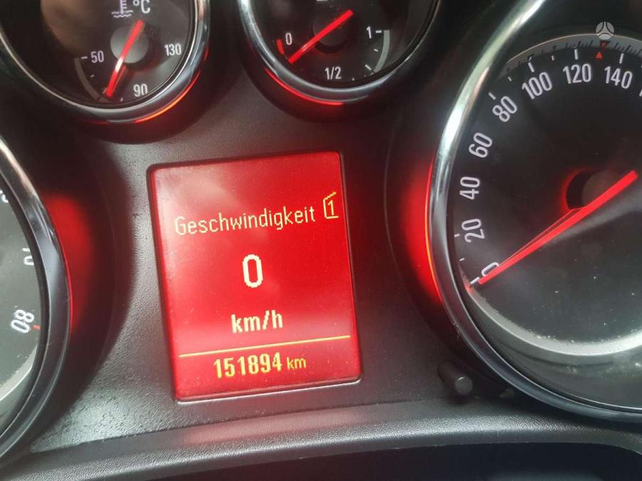 Balts Opel Astra 2012 Utena, ar dzinēja tilpumu 1.60 L un nobraukumu 152 tūkst. km par 2450 €, foto 15 vietnē AUTOMOTO.COM.LV