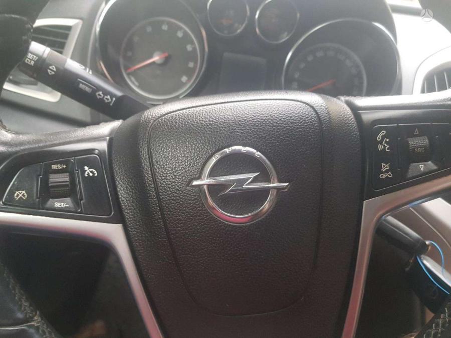 Balts Opel Astra 2012 Utena, ar dzinēja tilpumu 1.60 L un nobraukumu 152 tūkst. km par 2450 €, foto 16 vietnē AUTOMOTO.COM.LV