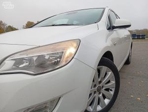 Balts Opel Astra 2012 Viļņa, ar dzinēja tilpumu 2.00 L un nobraukumu 430 tūkst. km par 1550 €, foto 10 vietnē AUTOMOTO.COM.LV