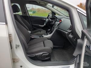 Balts Opel Astra 2012 Viļņa, ar dzinēja tilpumu 2.00 L un nobraukumu 430 tūkst. km par 1550 €, foto 17 vietnē AUTOMOTO.COM.LV