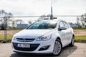 Balts Opel Astra 2013 Rīga, ar dzinēja tilpumu 1.70 L un nobraukumu 384 tūkst. km par 700 €, foto 1 vietnē AUTOMOTO.COM.LV