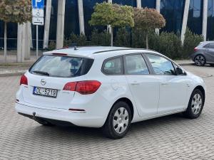 Balts Opel Astra 2013 Tukums, ar dzinēja tilpumu 1.70 L un nobraukumu 340 tūkst. km par 1400 €, foto 4 vietnē AUTOMOTO.COM.LV