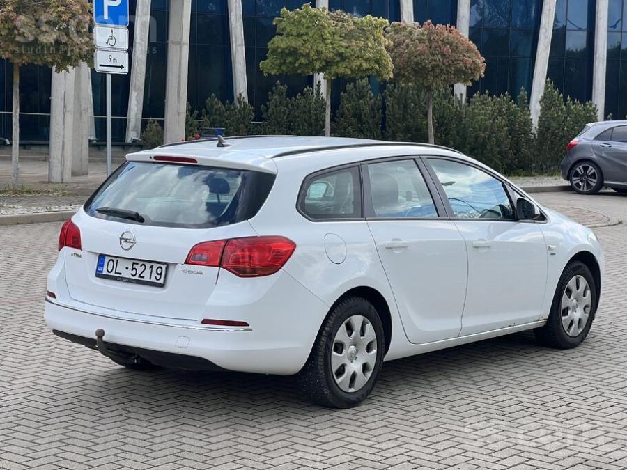 Balts Opel Astra 2013 Tukums, ar dzinēja tilpumu 1.70 L un nobraukumu 340 tūkst. km par 1400 €, foto 4 vietnē AUTOMOTO.COM.LV