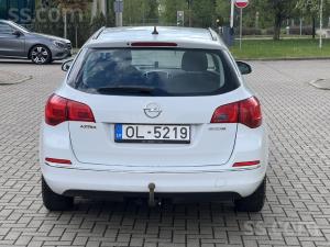 Balts Opel Astra 2013 Tukums, ar dzinēja tilpumu 1.70 L un nobraukumu 340 tūkst. km par 1400 €, foto 5 vietnē AUTOMOTO.COM.LV