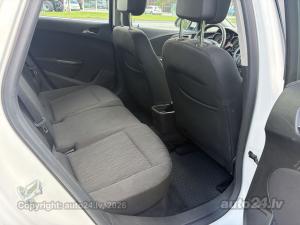 White Opel Astra 2013 in Viljandi, with an engine capacity of 1.70 L and mileage of 244 thousand km for 3990 €, photo 10 on AUTOMOTO.COM.LV
