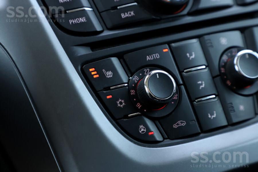 Balts Opel Astra 2013 Tukums, ar dzinēja tilpumu 1.70 L un nobraukumu 248 tūkst. km par 3950 €, foto 10 vietnē AUTOMOTO.COM.LV