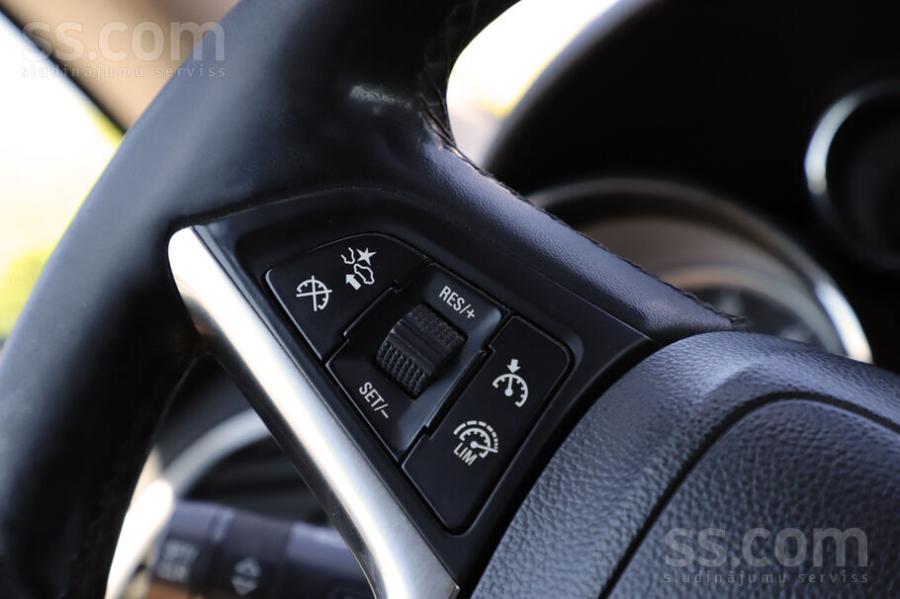 Balts Opel Astra 2013 Tukums, ar dzinēja tilpumu 1.70 L un nobraukumu 248 tūkst. km par 3950 €, foto 12 vietnē AUTOMOTO.COM.LV
