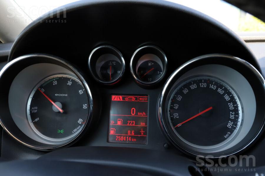 Balts Opel Astra 2013 Tukums, ar dzinēja tilpumu 1.70 L un nobraukumu 248 tūkst. km par 3950 €, foto 18 vietnē AUTOMOTO.COM.LV