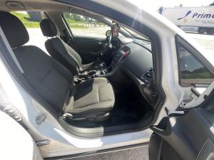 Balts Opel Astra 2013 Šauļi, ar dzinēja tilpumu 1.70 L un nobraukumu 300 tūkst. km par 1799 €, foto 6 vietnē AUTOMOTO.COM.LV