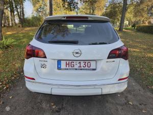 Balts Opel Astra 2013 Utena, ar dzinēja tilpumu 1.96 L un nobraukumu 289 tūkst. km par 2950 €, foto 7 vietnē AUTOMOTO.COM.LV