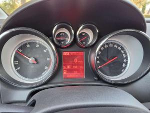 Balts Opel Astra 2013 Utena, ar dzinēja tilpumu 1.96 L un nobraukumu 289 tūkst. km par 2950 €, foto 15 vietnē AUTOMOTO.COM.LV