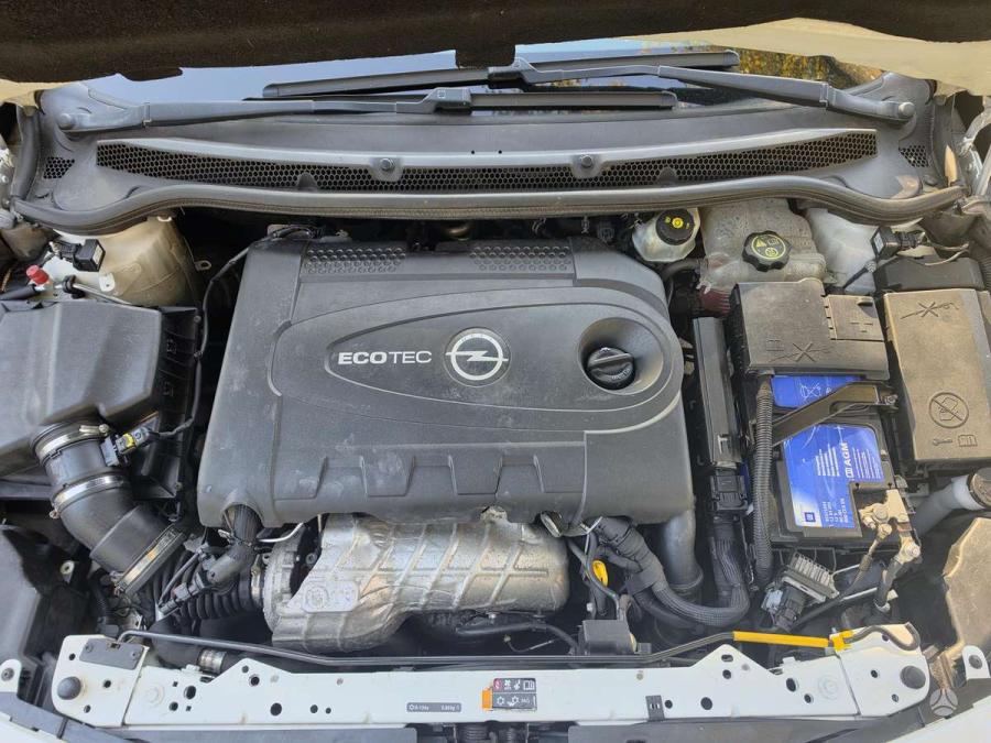 Balts Opel Astra 2013 Utena, ar dzinēja tilpumu 1.96 L un nobraukumu 289 tūkst. km par 2950 €, foto 22 vietnē AUTOMOTO.COM.LV